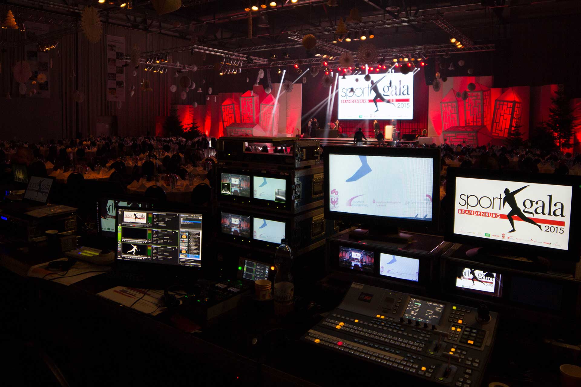 Video- / Medientechnik - ZOUNDZ UNLIMITED